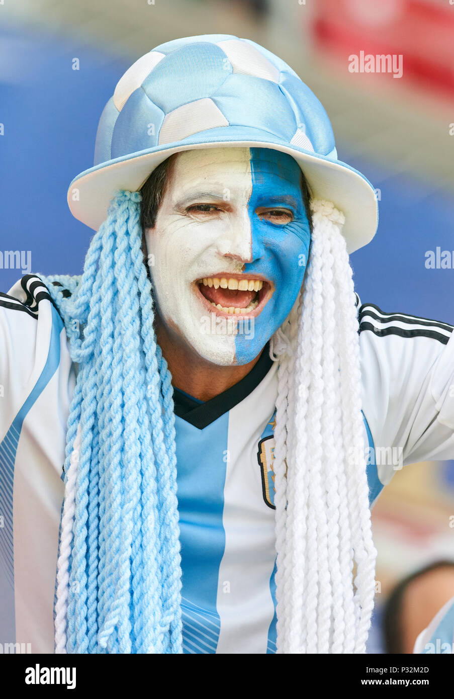 World cup supporters face paint hi-res stock photography and images - Alamy