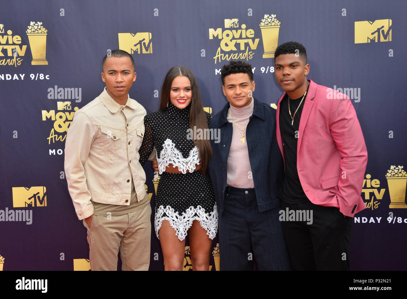Five points cast hi-res stock photography and images - Alamy