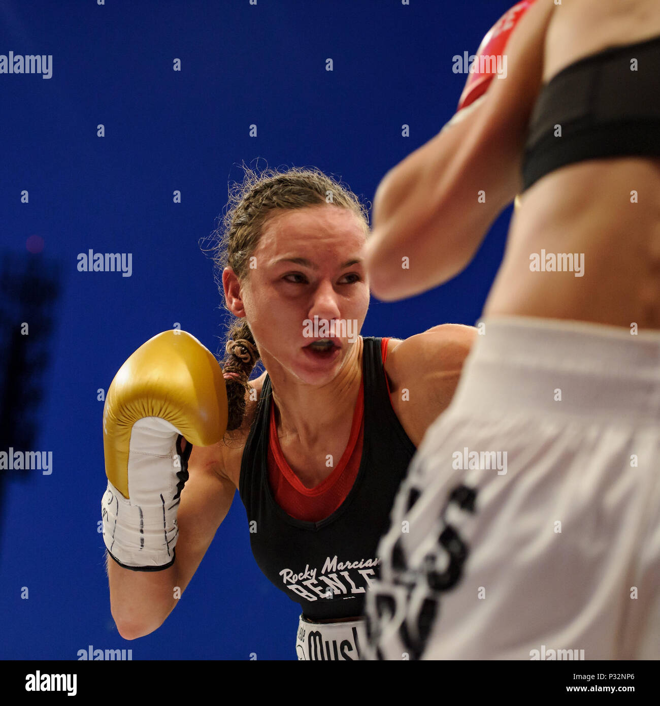 Karlsruhe, Deutschland. 16th June, 2018. Sarah Bormann (black pants ...