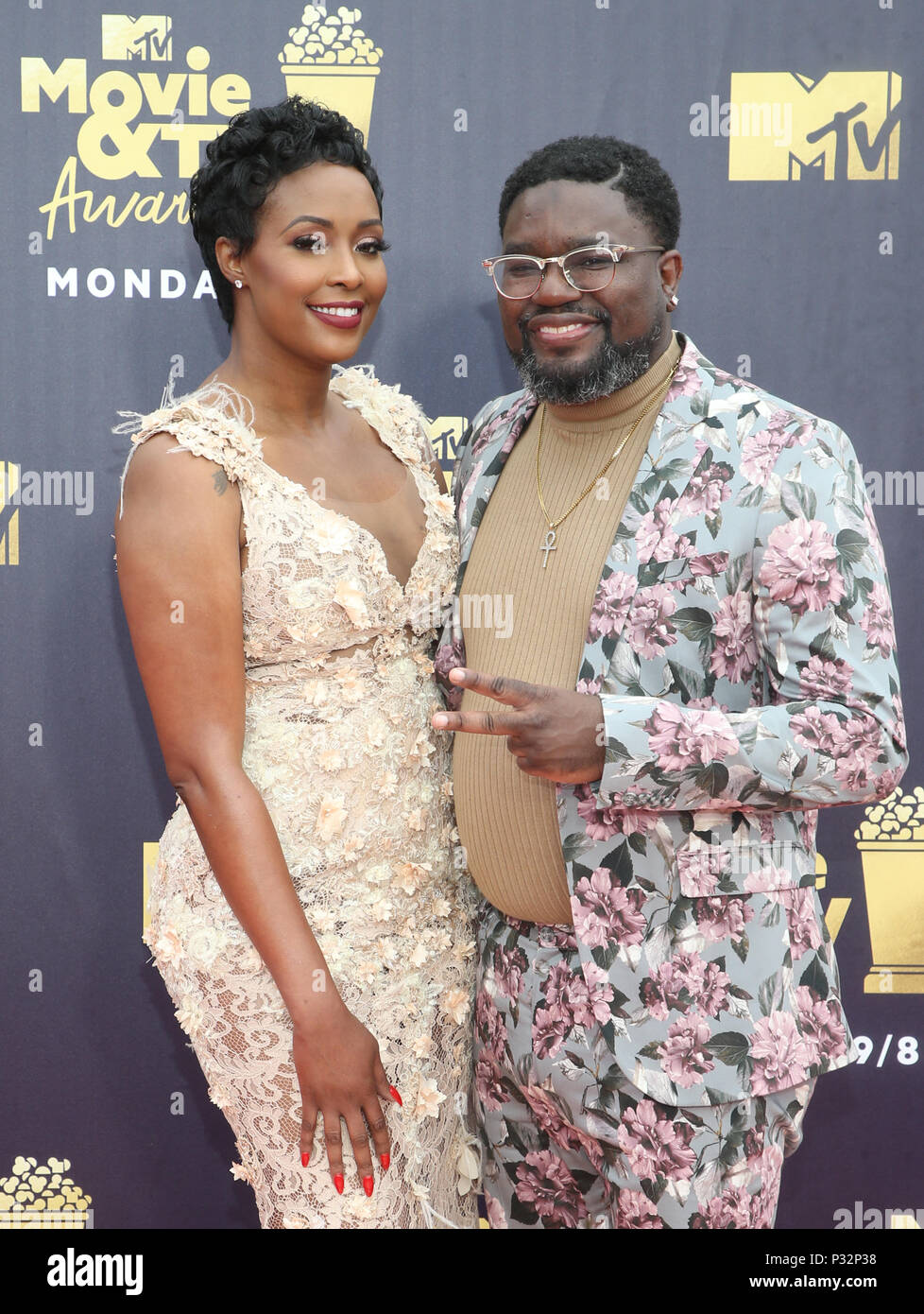 SANTA MONICA, CA - JUNE 16: Lil Rey Howery, Guest, at the 2018 MTV ...