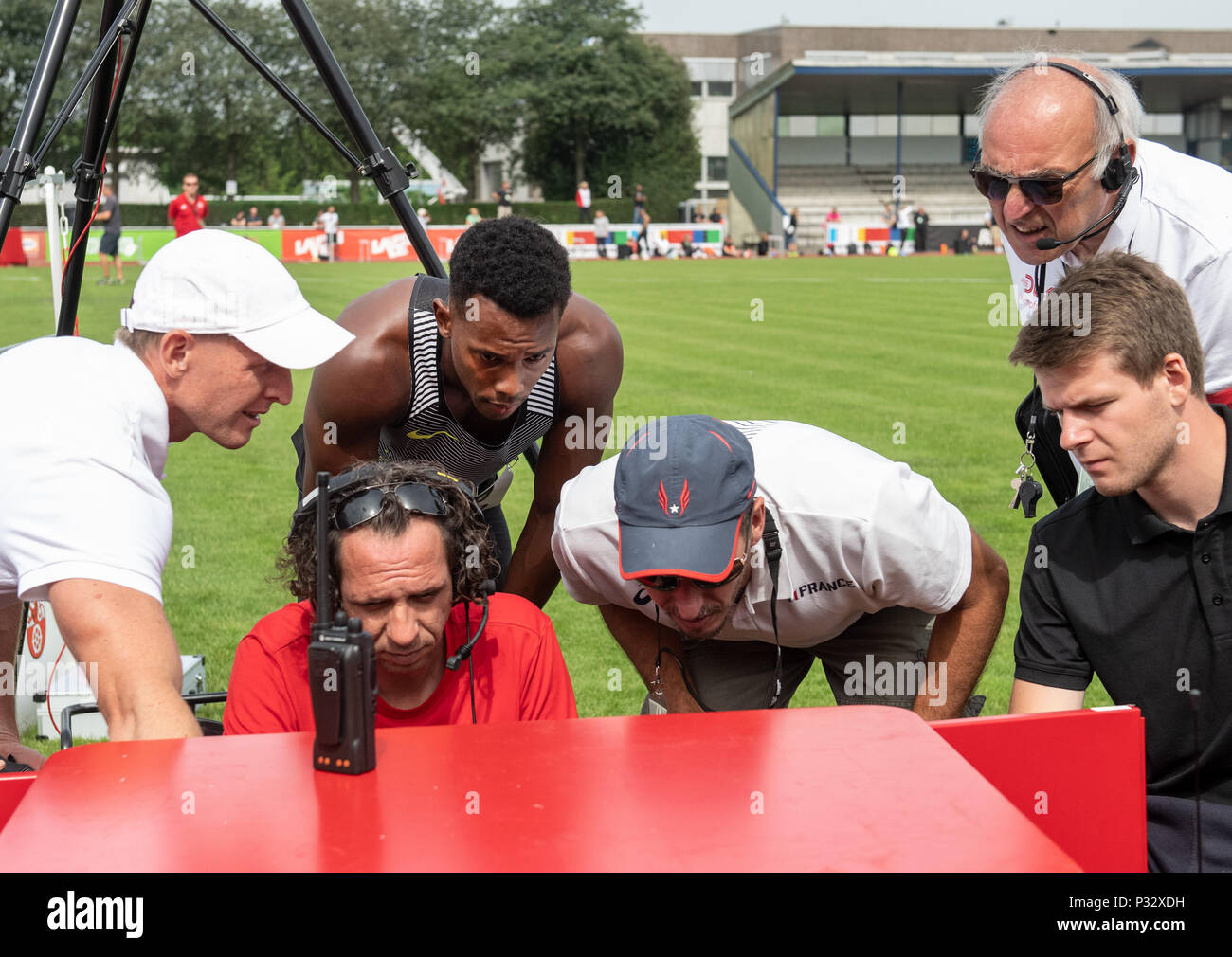 False start hi-res stock photography and images - Alamy