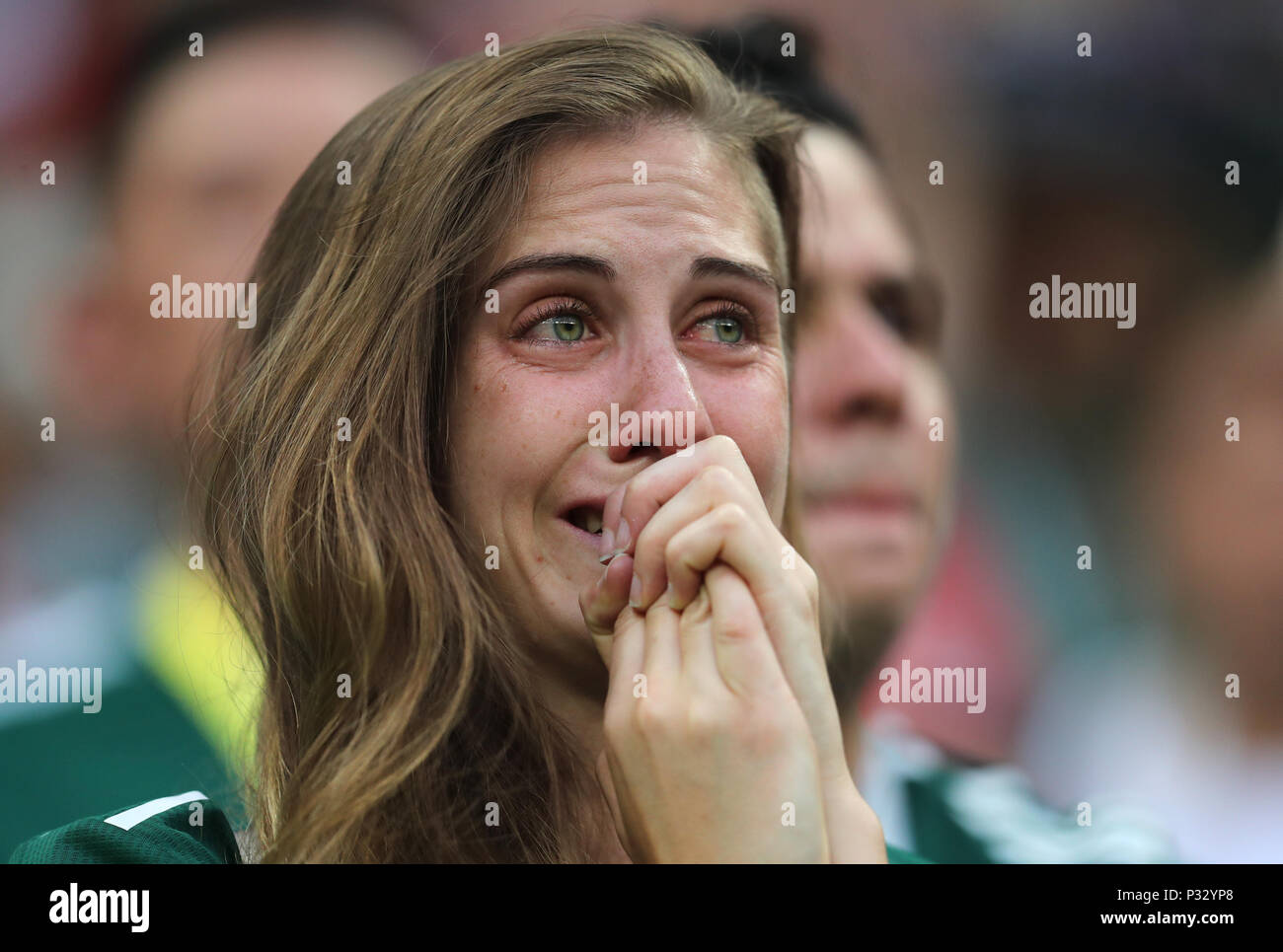 Crying england fan hi-res stock photography and images - Alamy