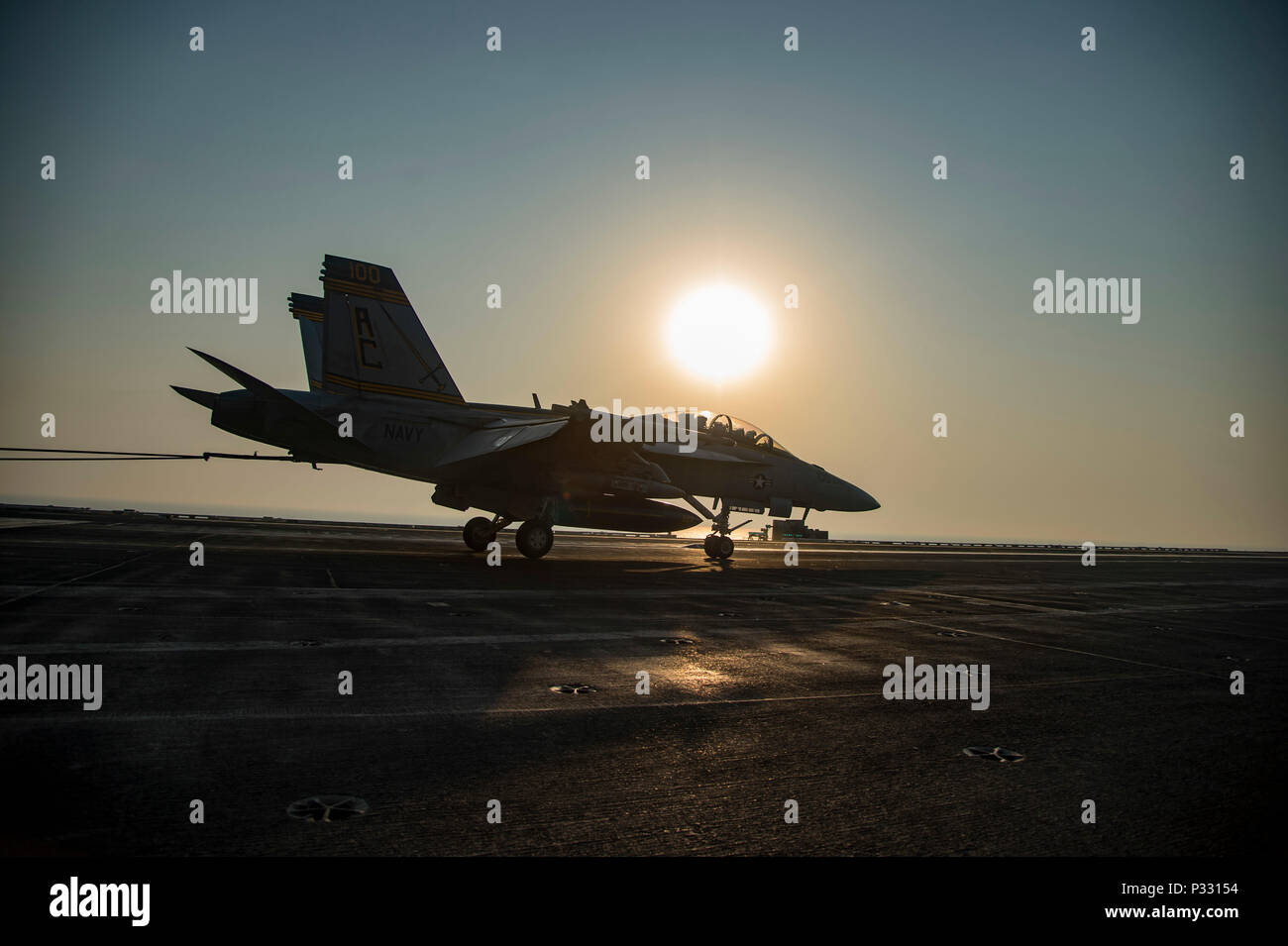 An F/A‑18F Super Hornet, a tandem‑seat, twin‑engine multirole fighter ...