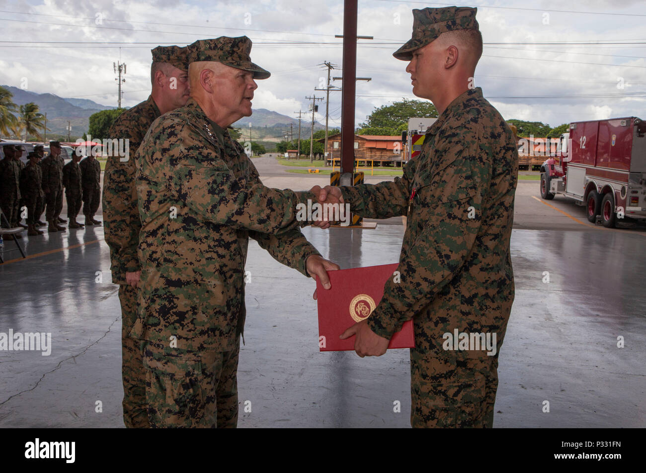 Lance cpl duncan harris hi-res stock photography and images - Alamy
