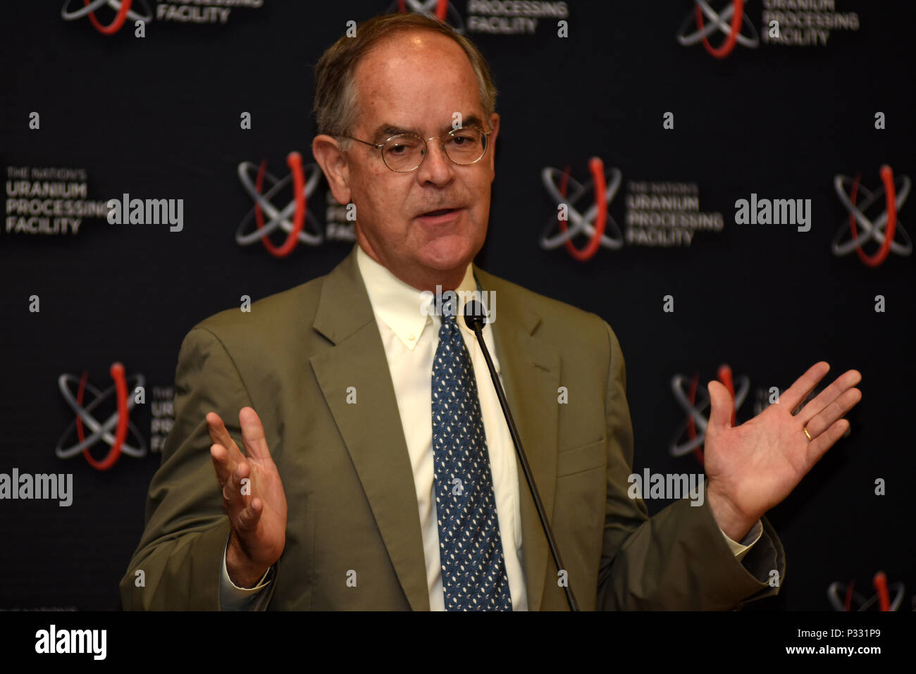 Congressman jim cooper hi-res stock photography and images - Alamy