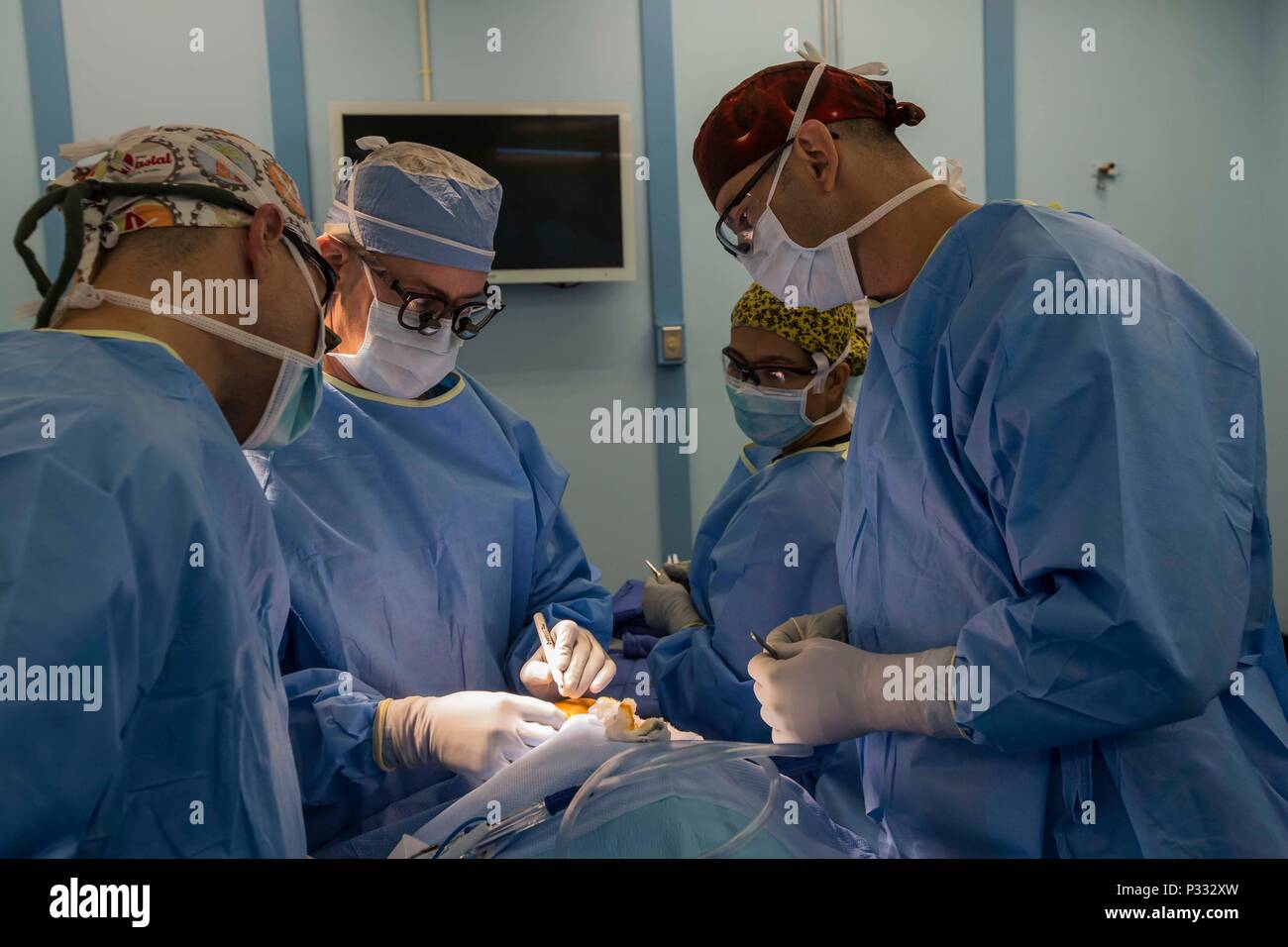 160823-N-CV785-047 PADANG, Indonesia (Aug. 23, 2016) U.S. Navy Capt ...