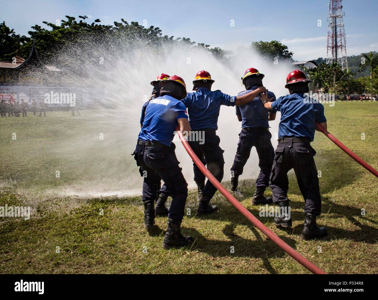 160828-M-TM809-252 PADANG, Indonesia (Aug. 28, 2016) Firefighters from ...