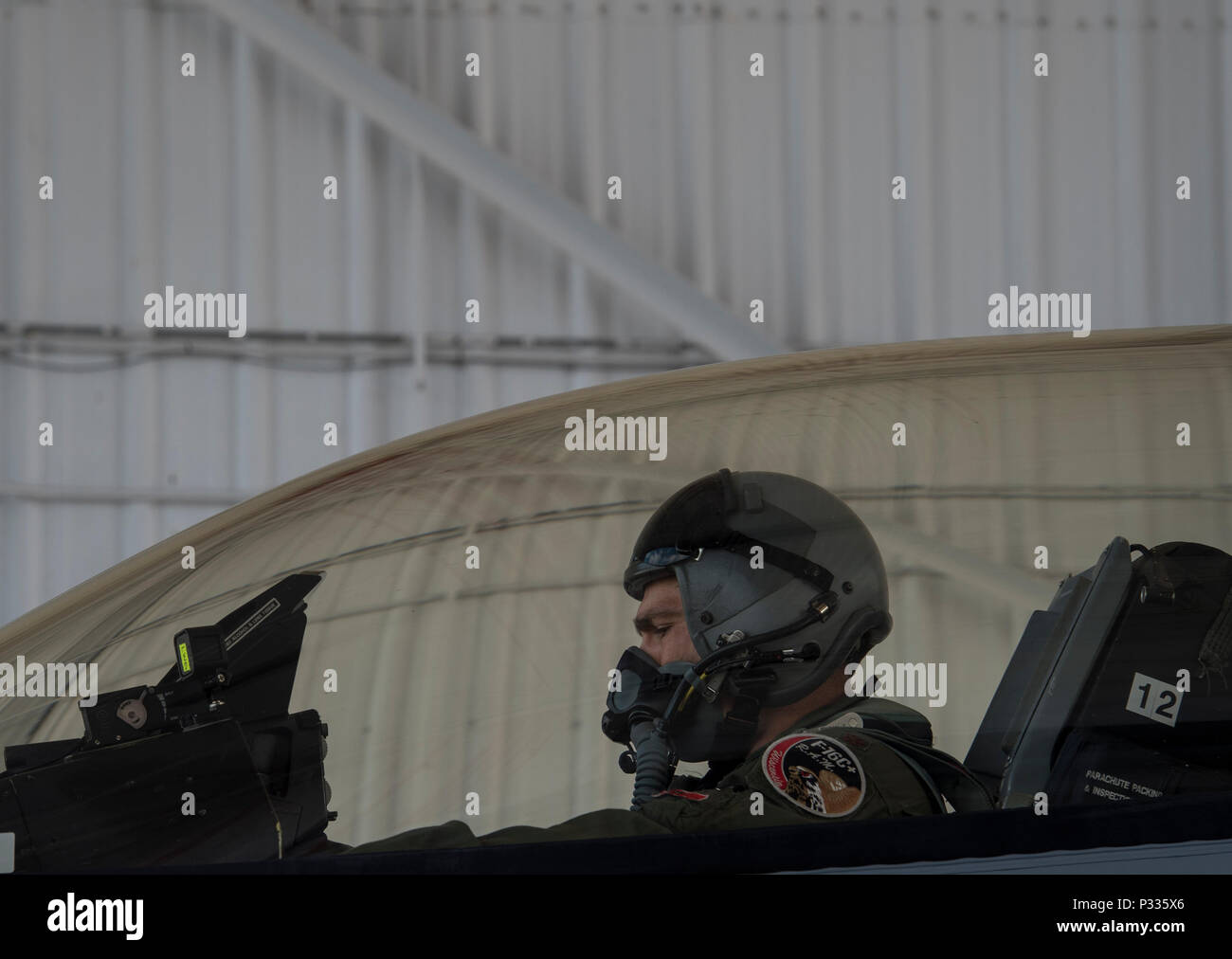 176th fighter squadron hi-res stock photography and images - Alamy