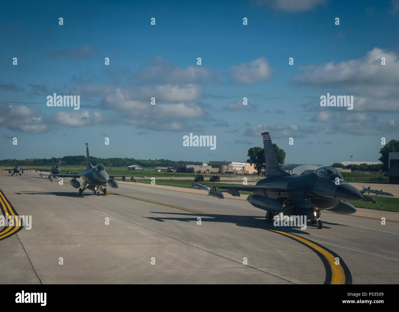 176th fighter squadron hi-res stock photography and images - Alamy