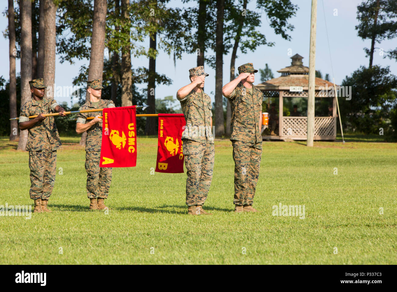 Gunnery sgt johnson marine officer hi-res stock photography and images ...