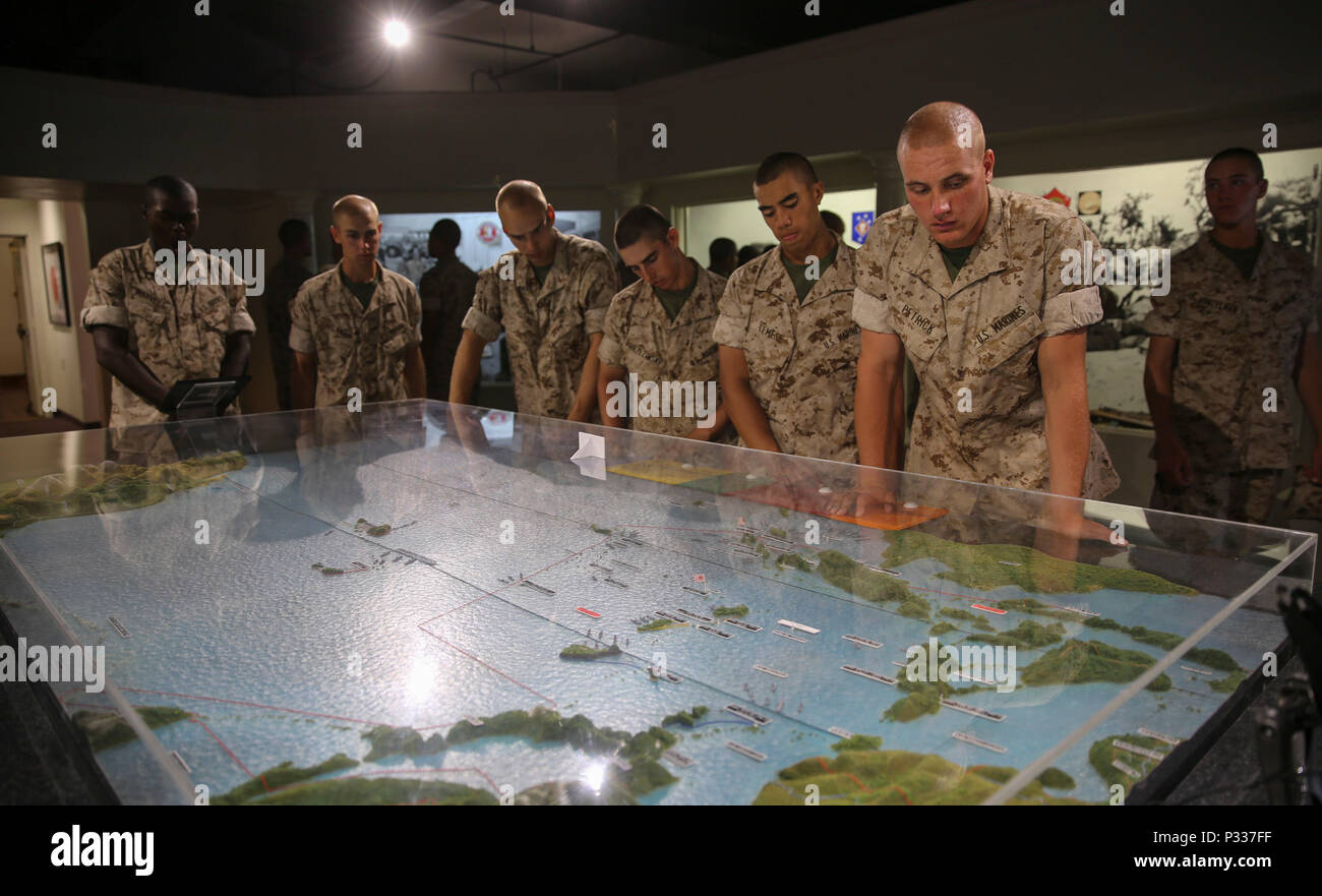Recruits from Charlie Company, 1st Recruit Training Battalion, look at ...