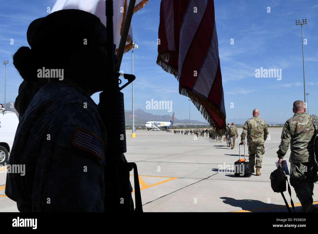 U.S. Soldiers assigned to the 38th Infantry Division, Indiana Army ...