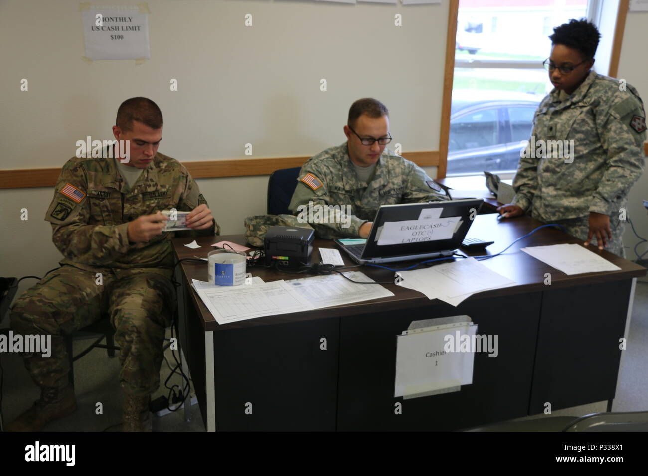 Army Reserve Soldiers from the 374th Financial Management Support Unit ...