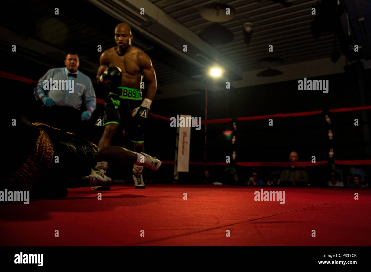 Naval professional boxer hi-res stock photography and images - Alamy