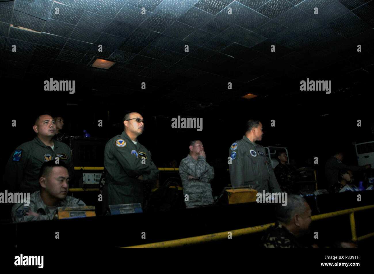 Hawaii Air National Guard Airmen observe a Philippine Air Force air ...