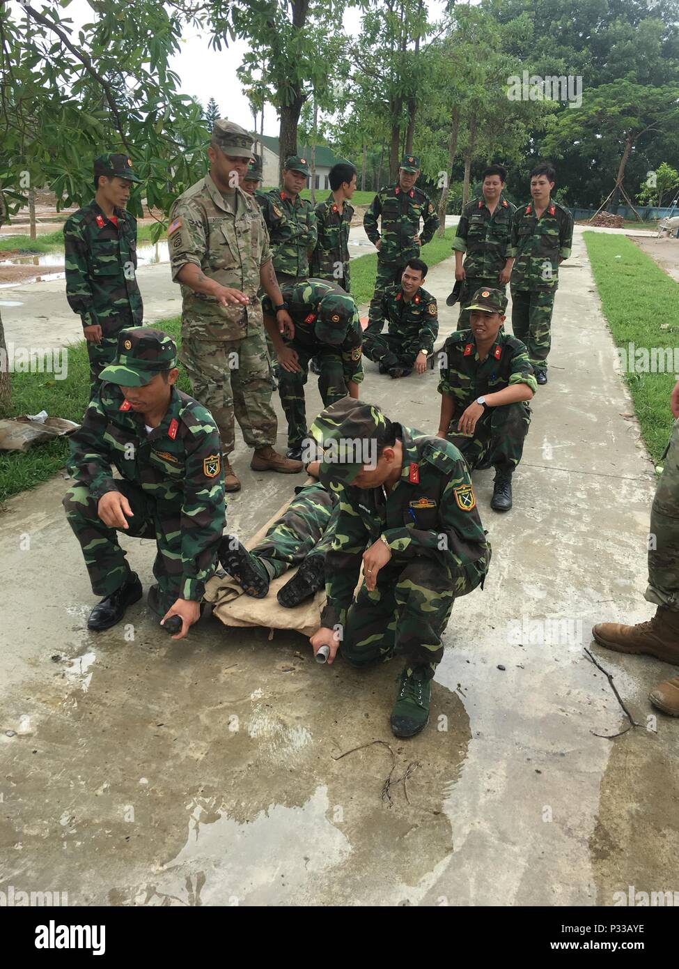 U.S. Army instructors from 18th Medical Command (Deployment Support ...