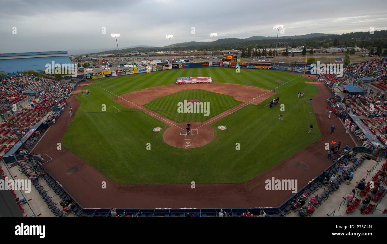 Spokane indians hi-res stock photography and images - Alamy