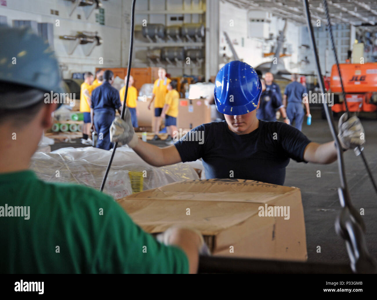 160829-N-GI441-041 ATLANTIC OCEAN (Aug. 29, 2016) Logistics Specialist ...