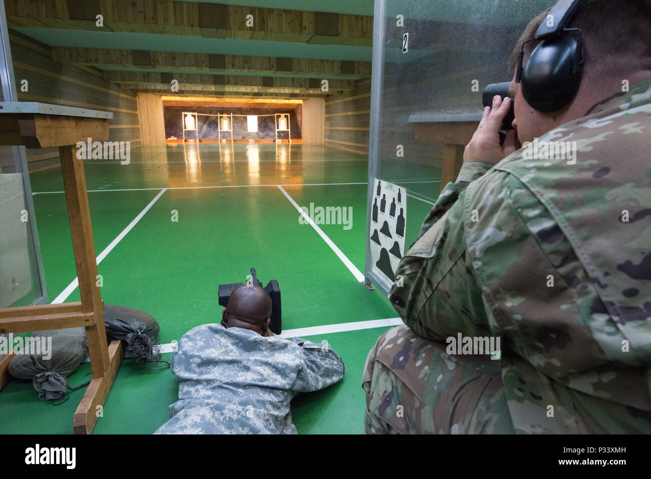 M4 m4a1 qualification range hi-res stock photography and images - Alamy