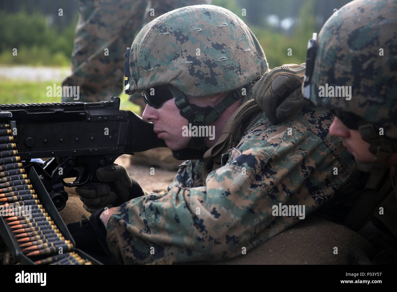 240 bravo machine gun hi-res stock photography and images - Alamy