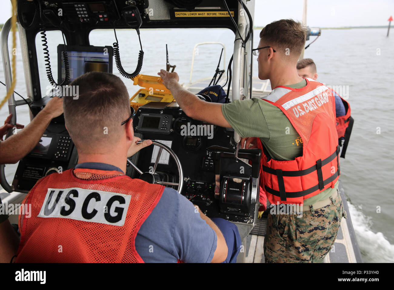U.S. Marines with Battlefield Surveillance Company, 2nd Intelligence ...