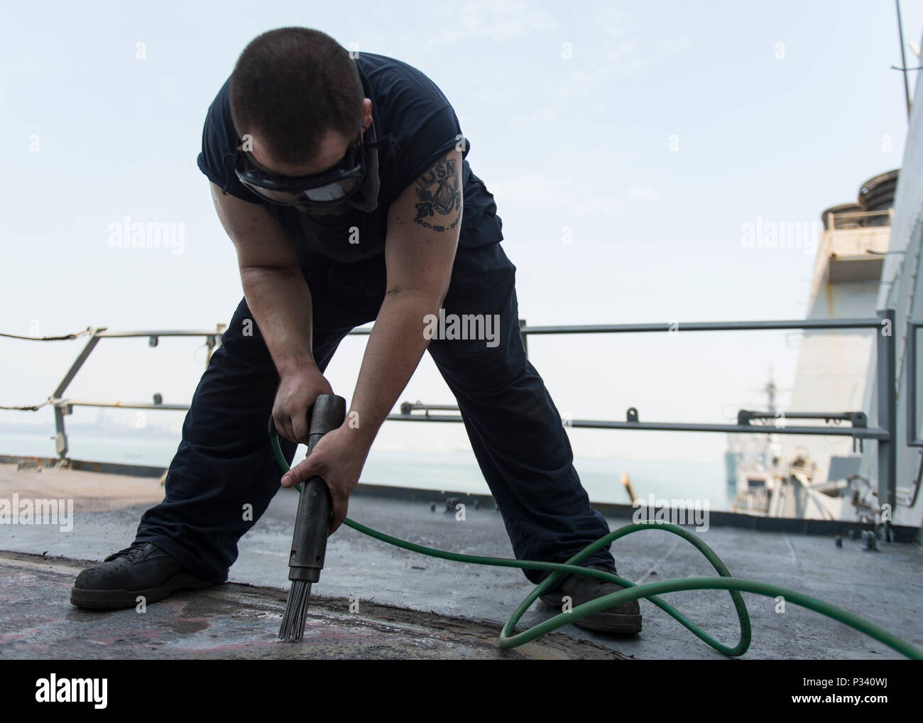 Uss hancock ship hi-res stock photography and images - Alamy