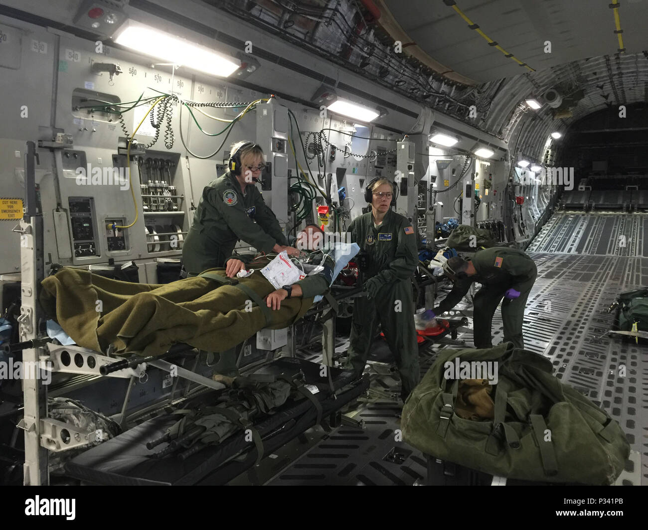 446th aeromedical evacuation squadron hi-res stock photography and ...