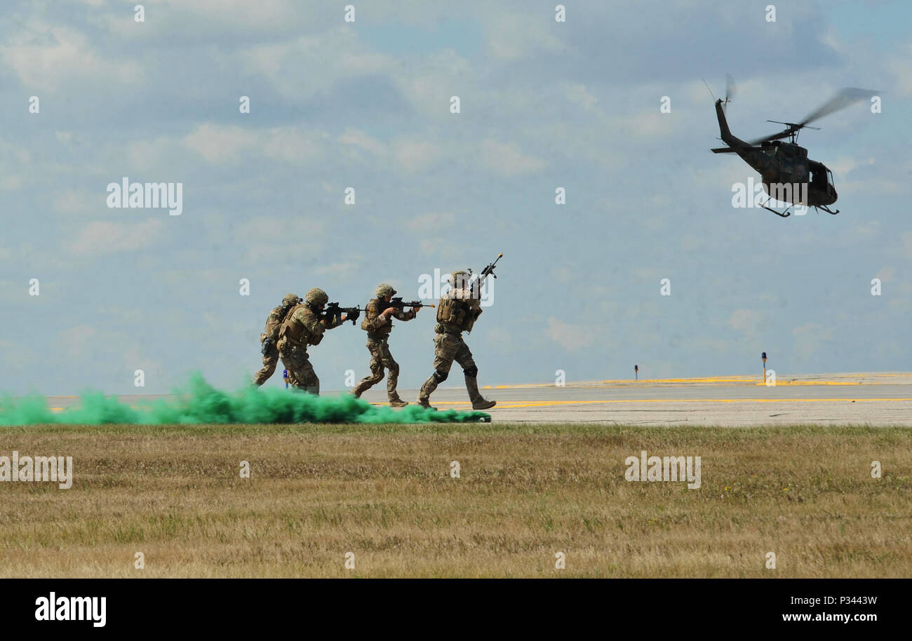 Airmen with the 791st Missile Security Forces Squadron Tactical ...