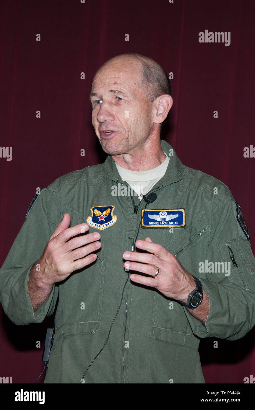 Col ronald banks hi-res stock photography and images - Alamy
