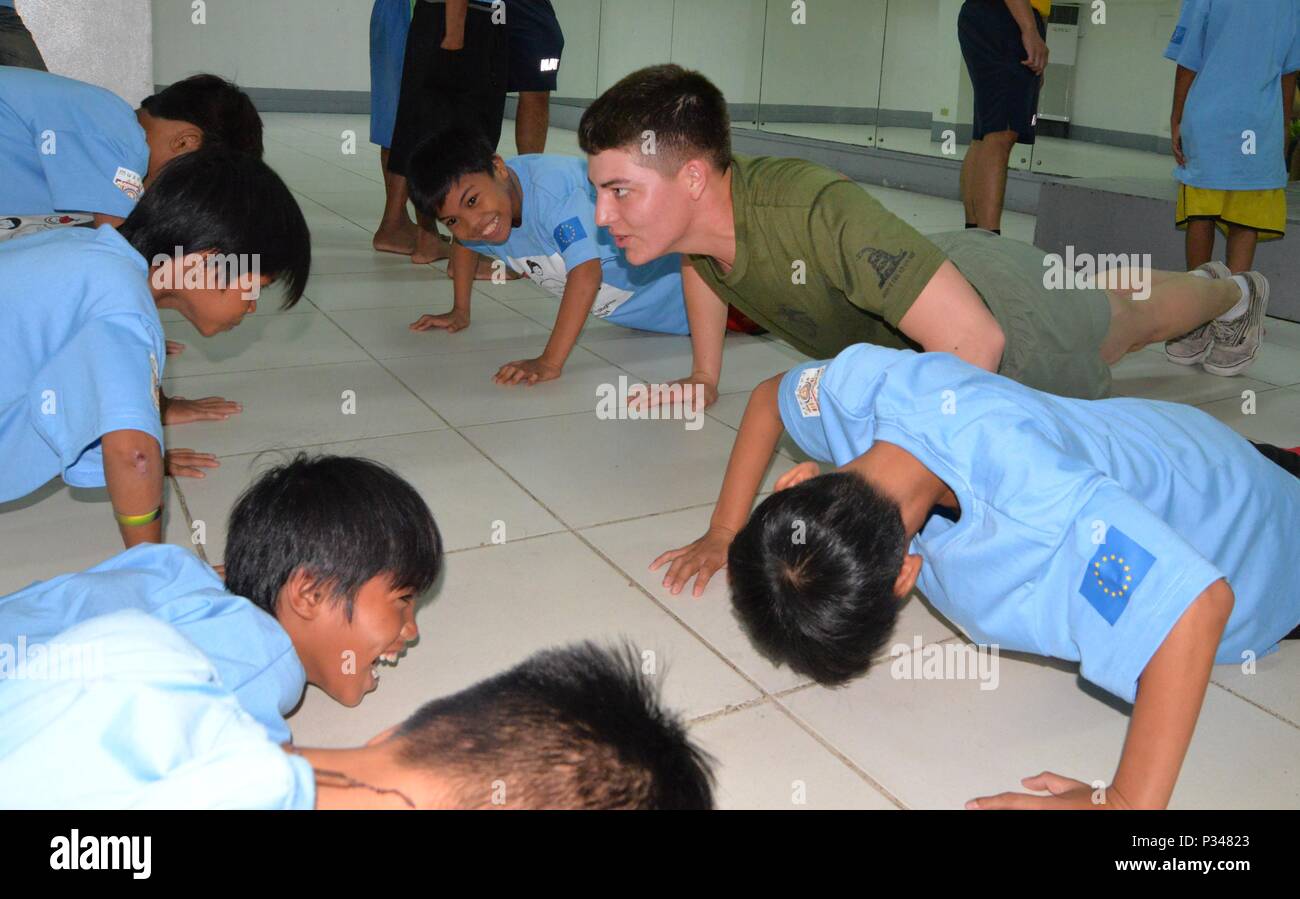 Pambata manila hi-res stock photography and images - Alamy