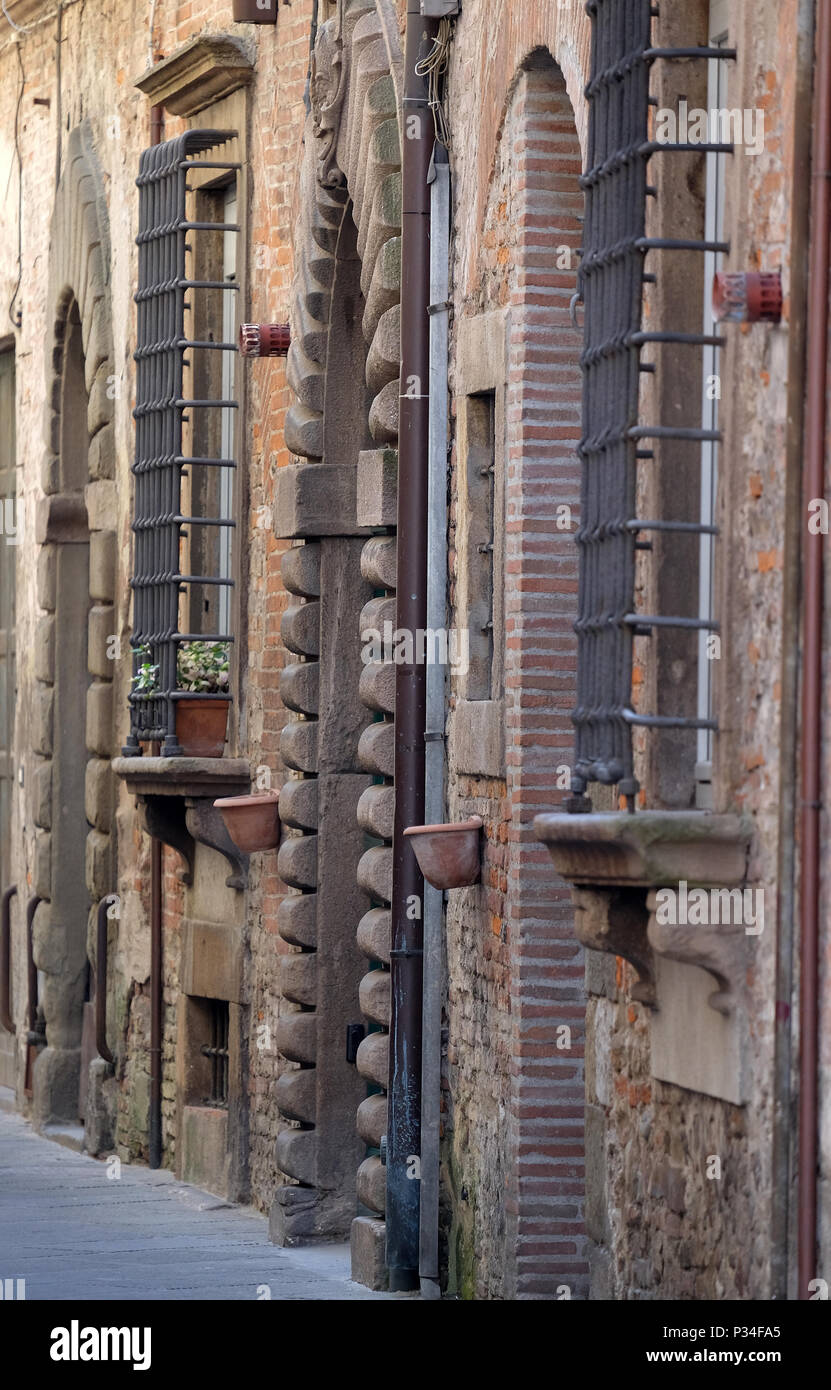 Street in the City Center in Lucca, Italy Stock Photo - Alamy