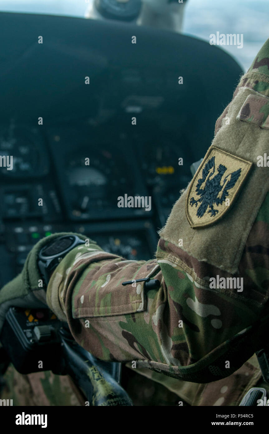 U.S. Army Reserve aviator from Charlie Company, 1st Battalion (Assault ...