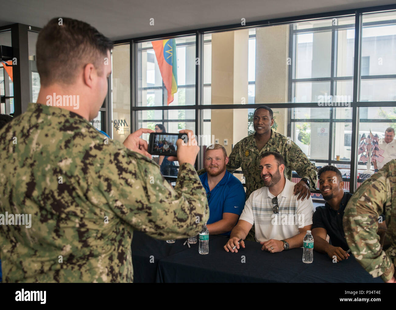 The Detroit Lions stopped by the MWR Warrior Cafe at Bldg. 62 on Naval ...