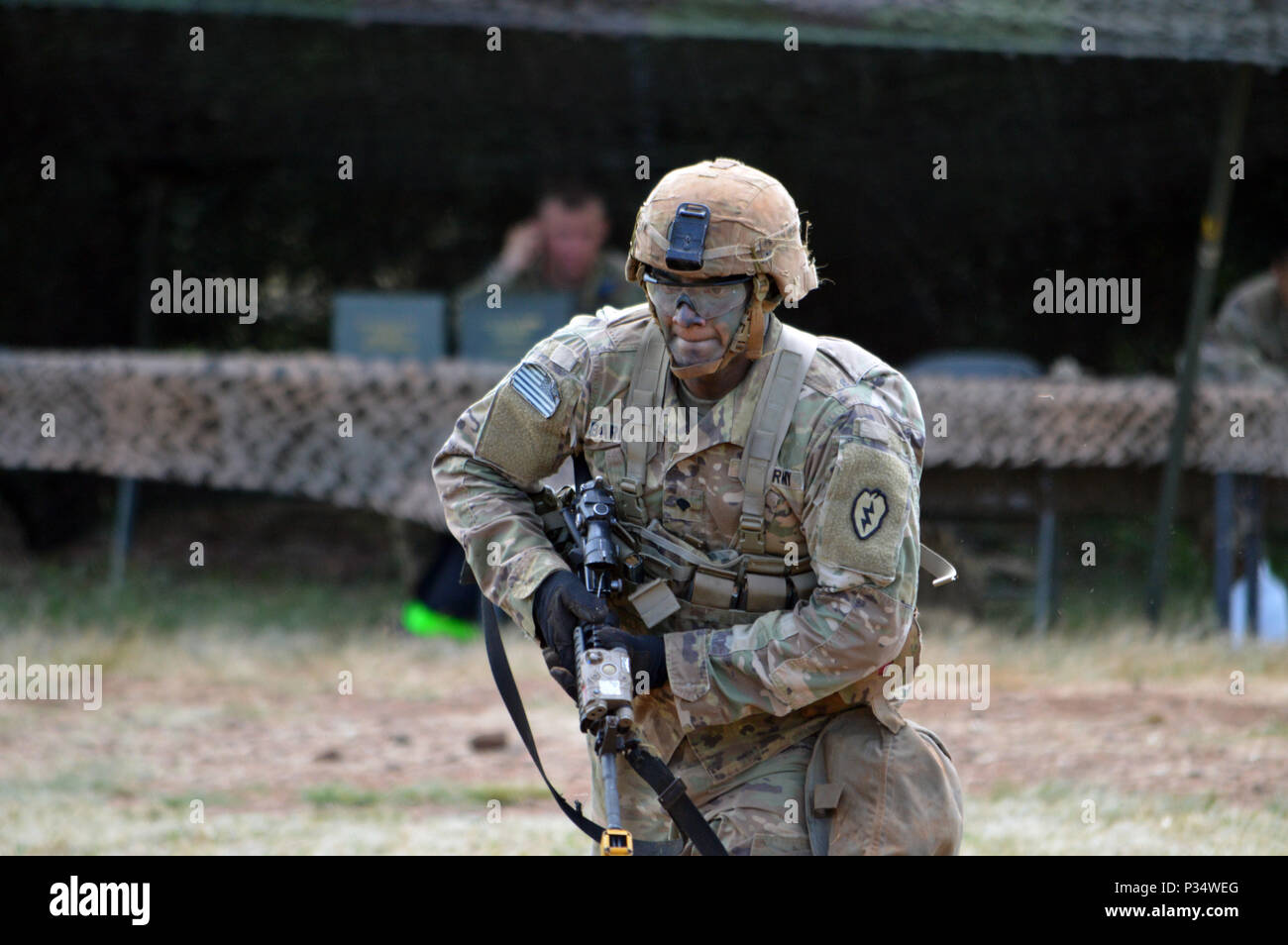 Move under direct fire hi-res stock photography and images - Alamy
