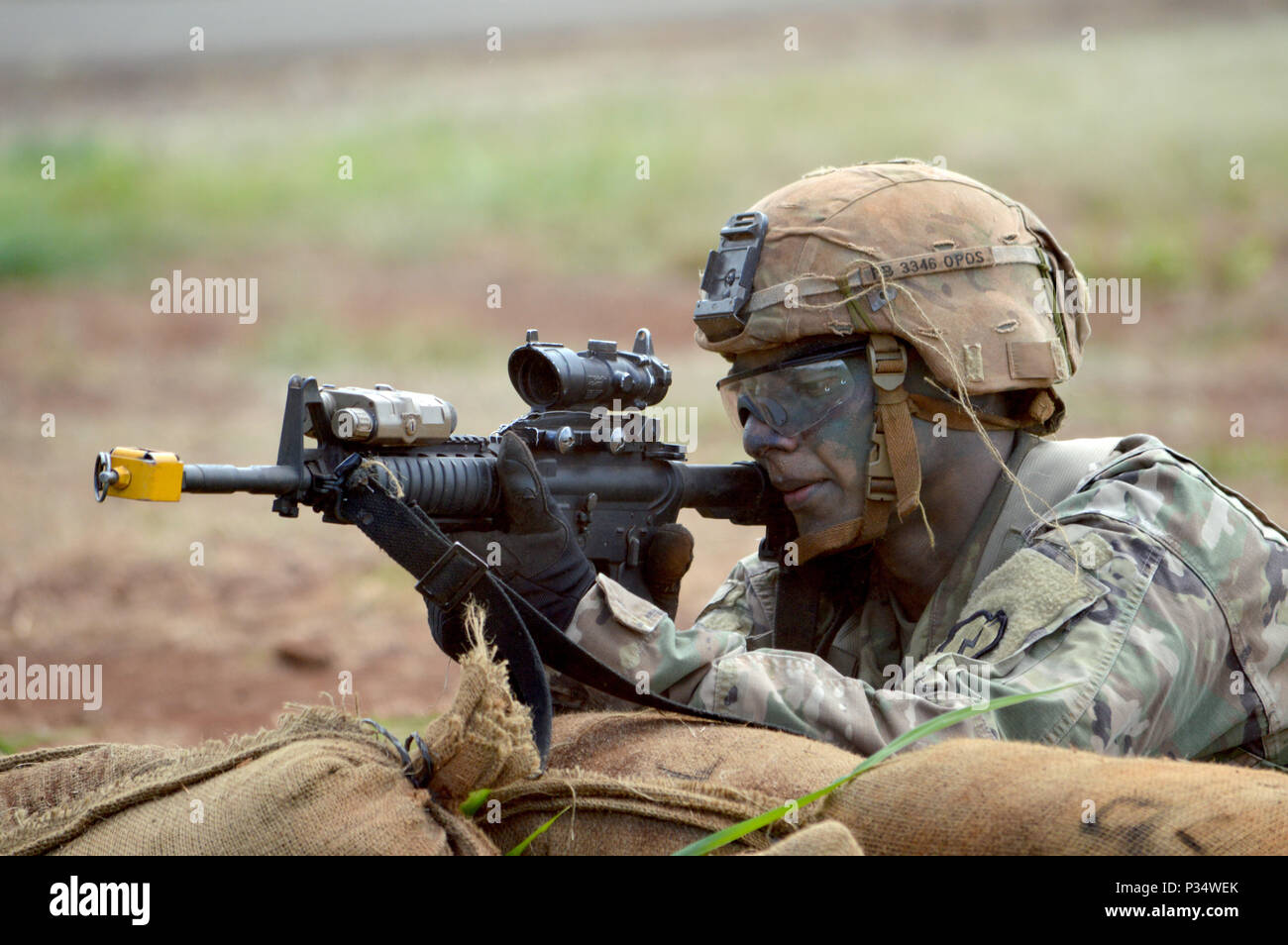 Move under direct fire hi-res stock photography and images - Alamy