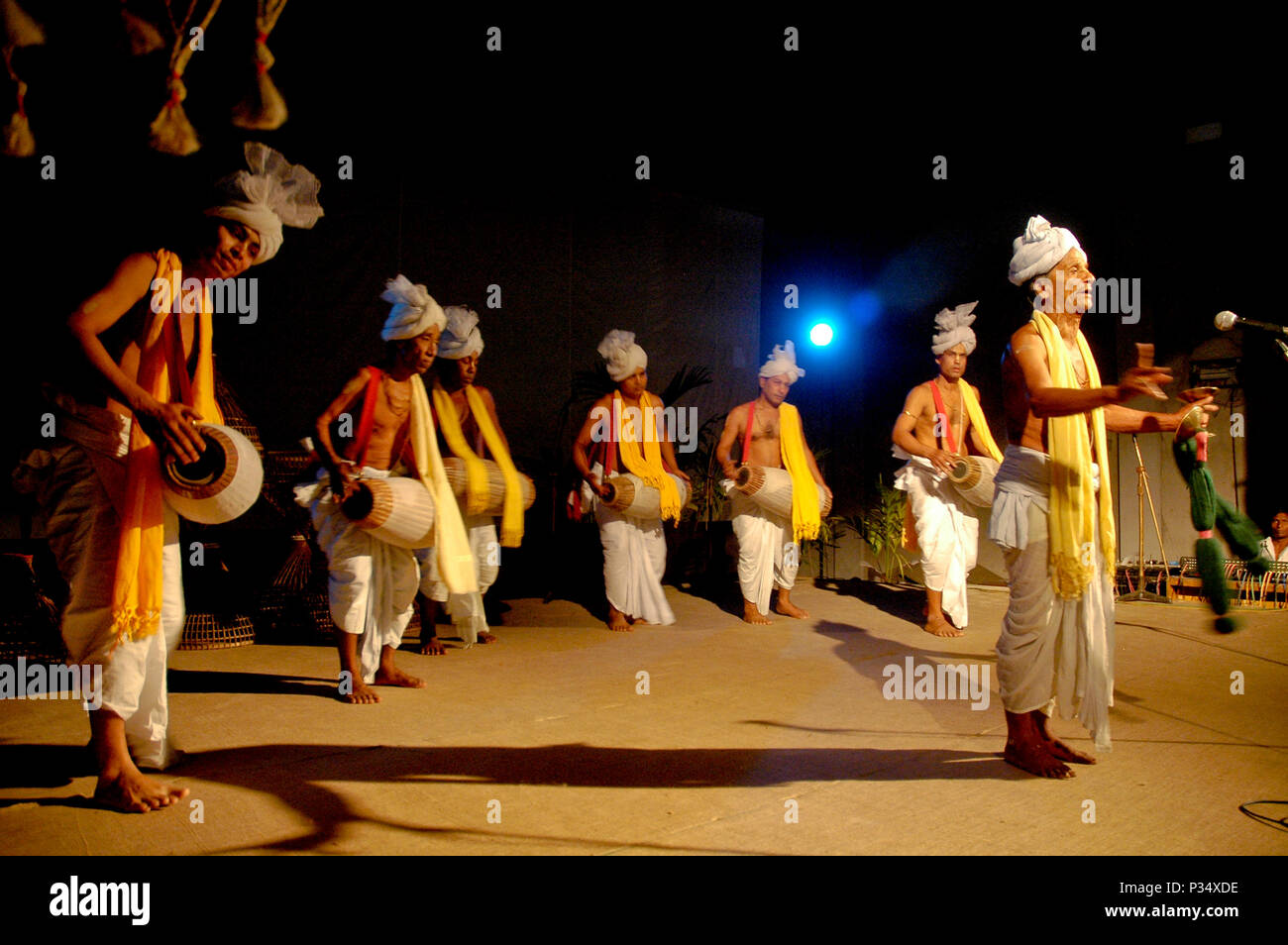 Dance bangladesh hi-res stock photography and images - Alamy