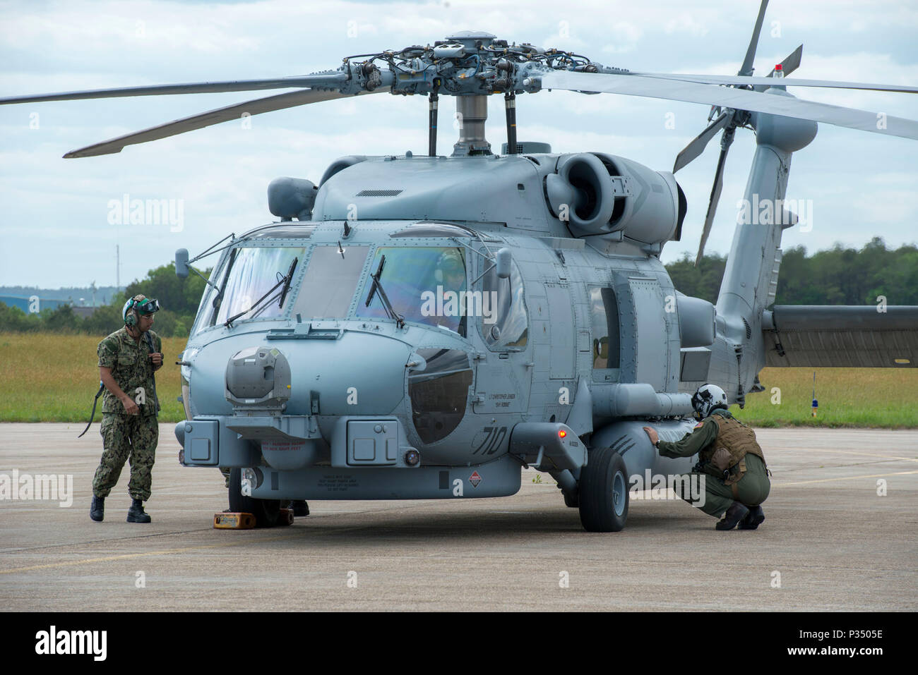 Crew from "The World Famous Swamp Foxes" HSM-74 stationed at Naval Air ...