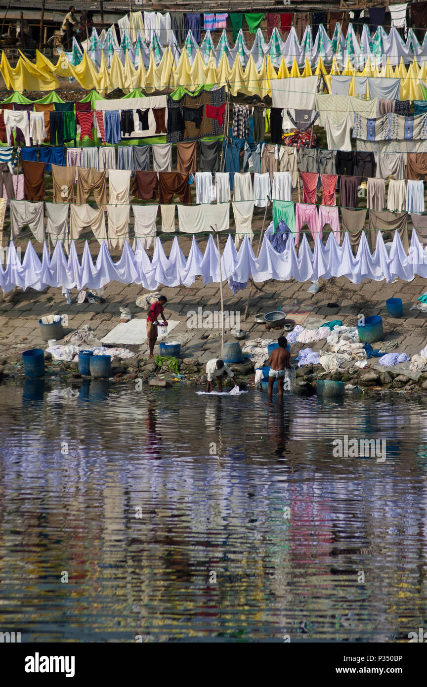 Men clothes washing bangladesh hi-res stock photography and images - Alamy