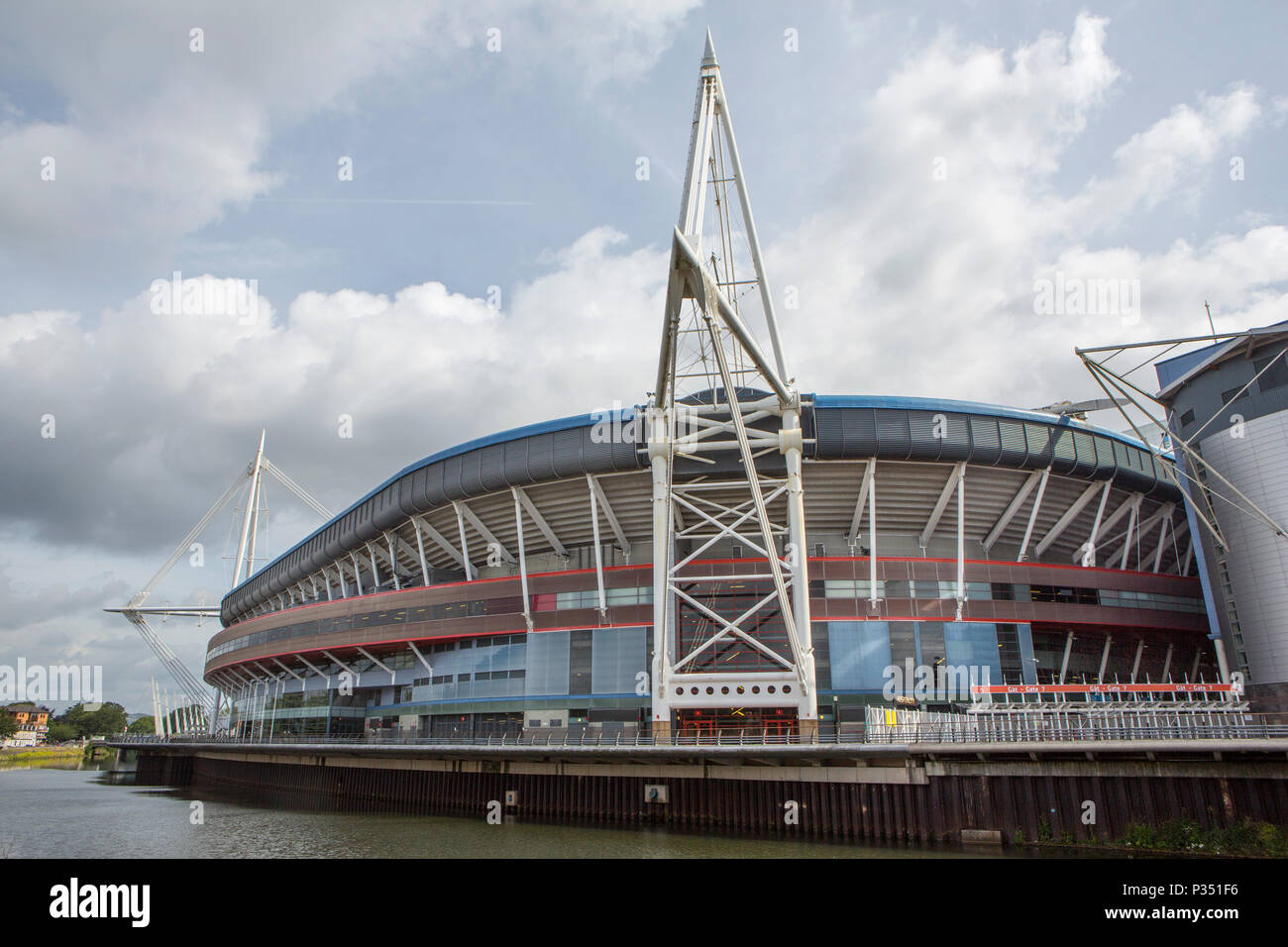 Principality stadium cardiff wales hi-res stock photography and images - Alamy