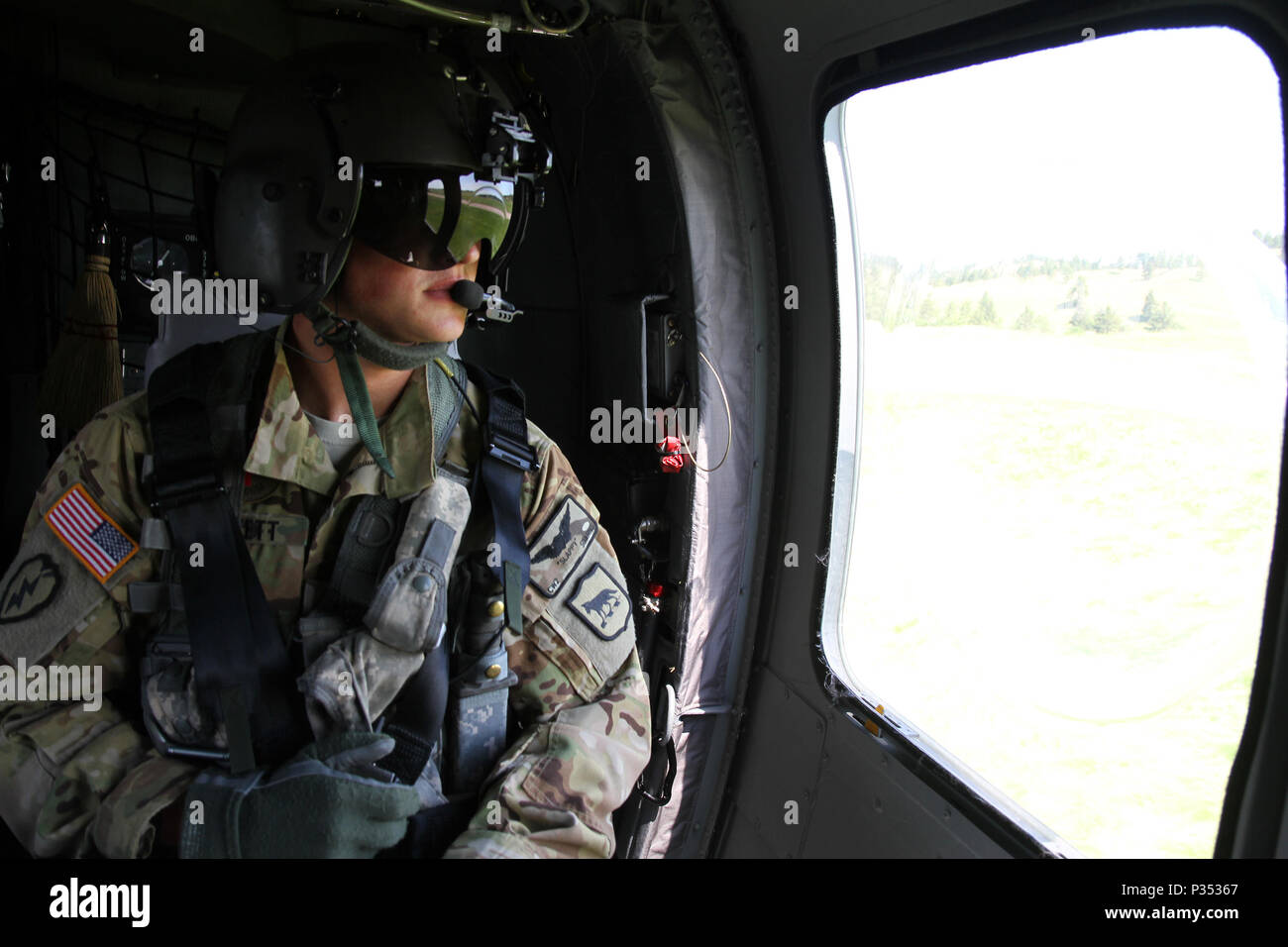 189th aviation regiment and detachment 1 hi-res stock photography and ...