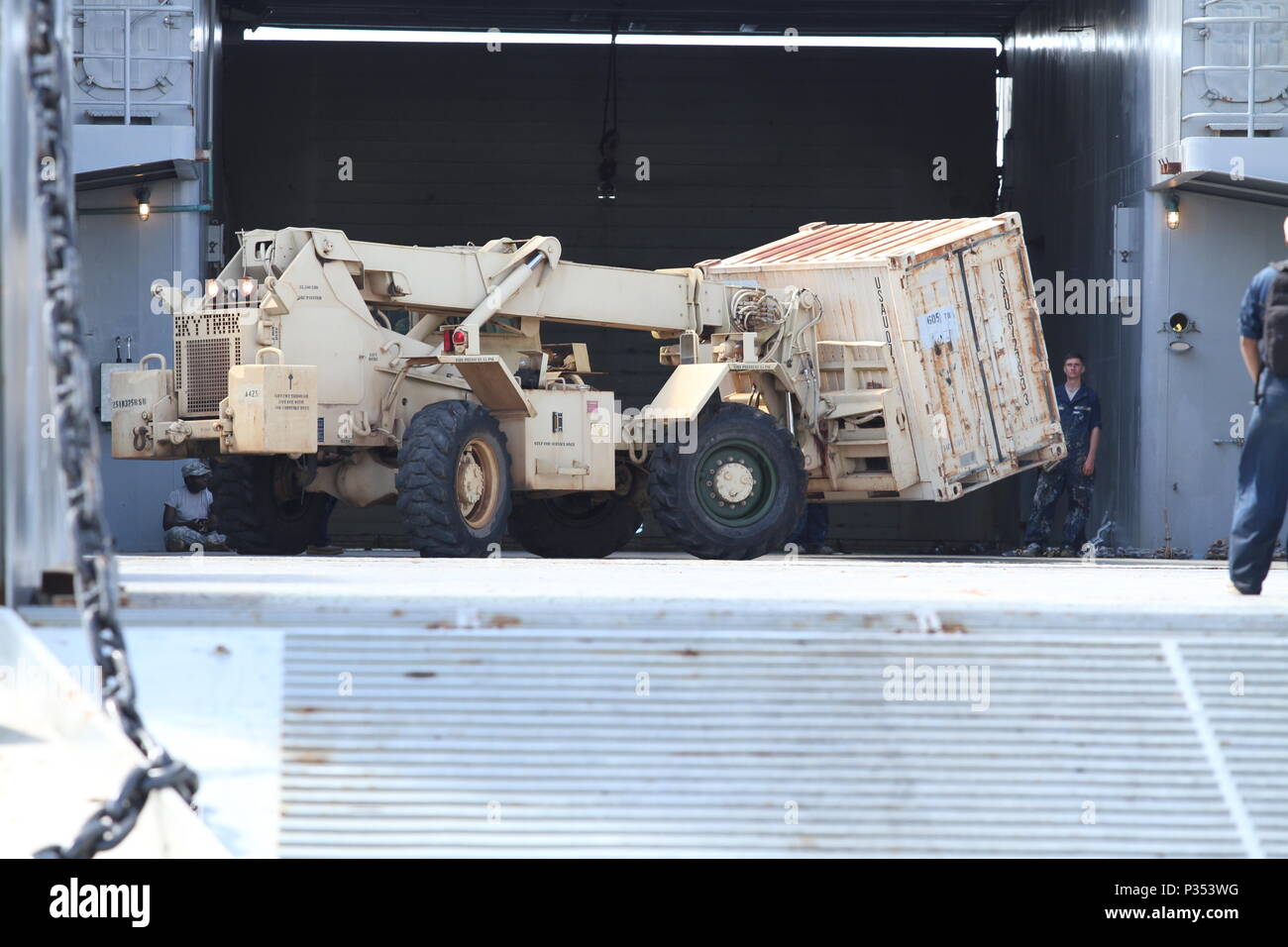 Logistic support vessel 2 hi-res stock photography and images - Alamy