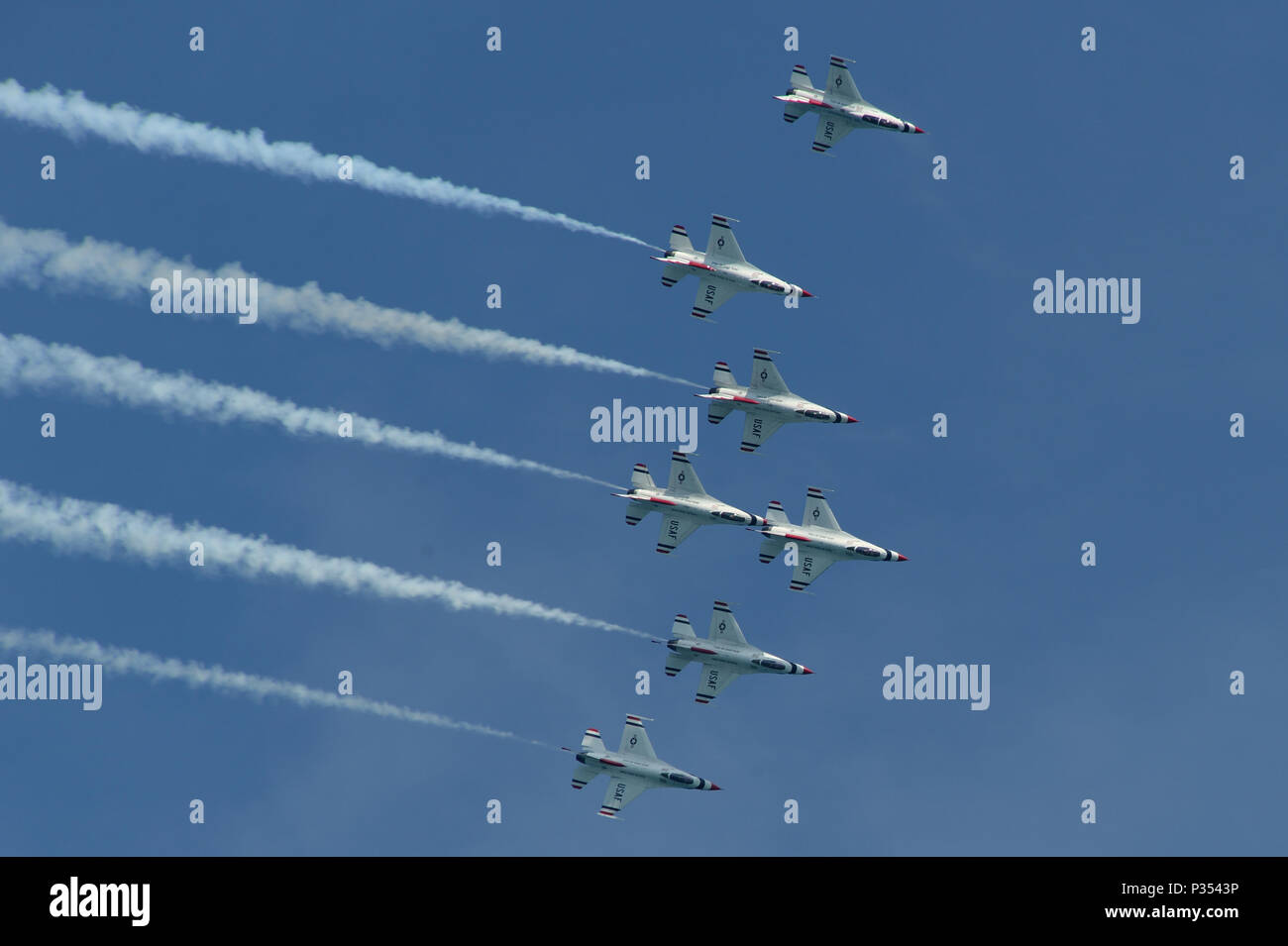 Maj. Scott Petz, Thunderbird 8, and Staff Sgt. Jason Couillard ...