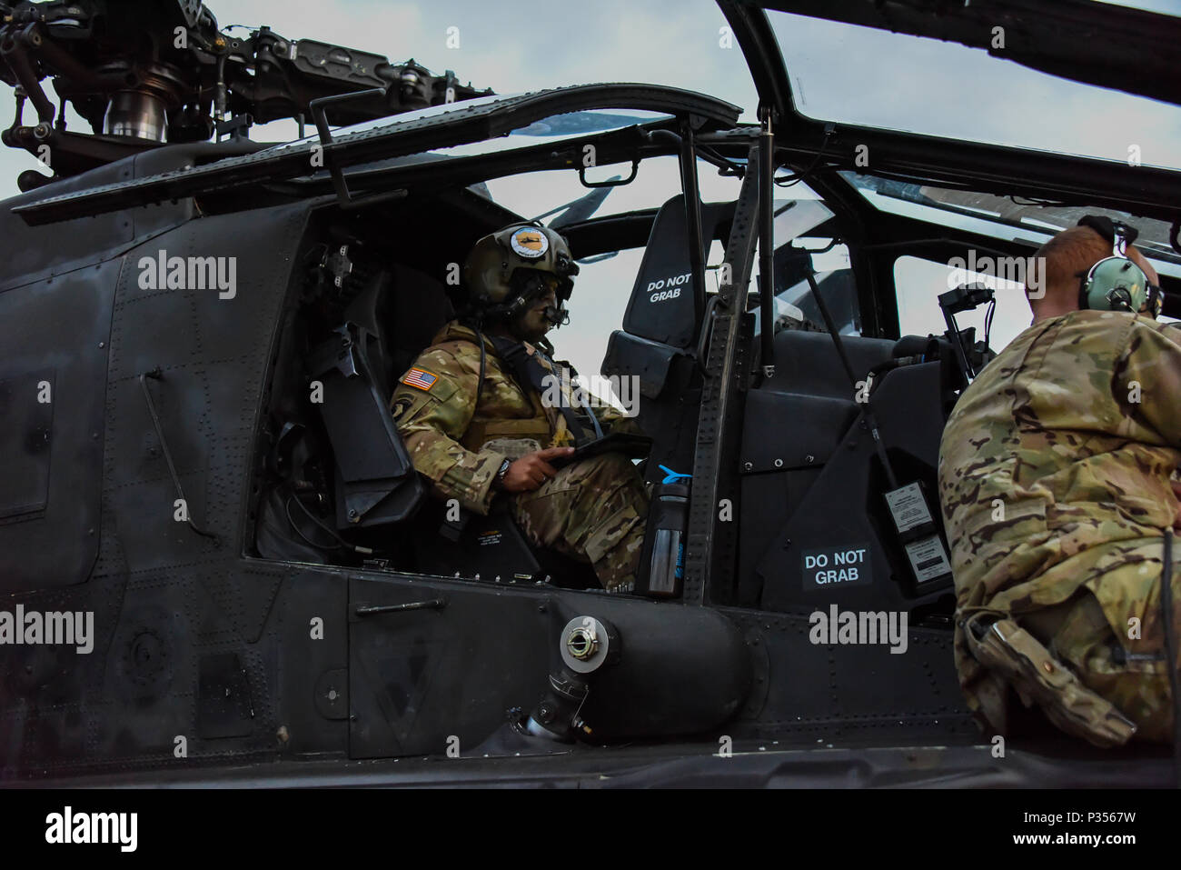Chief Warrant Officer 3 Jason Bostic (rear seat) and Chief Command ...