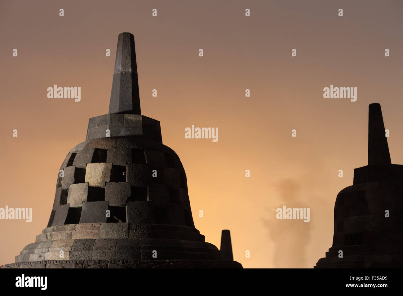 Pre dawn dusk light hi-res stock photography and images - Alamy