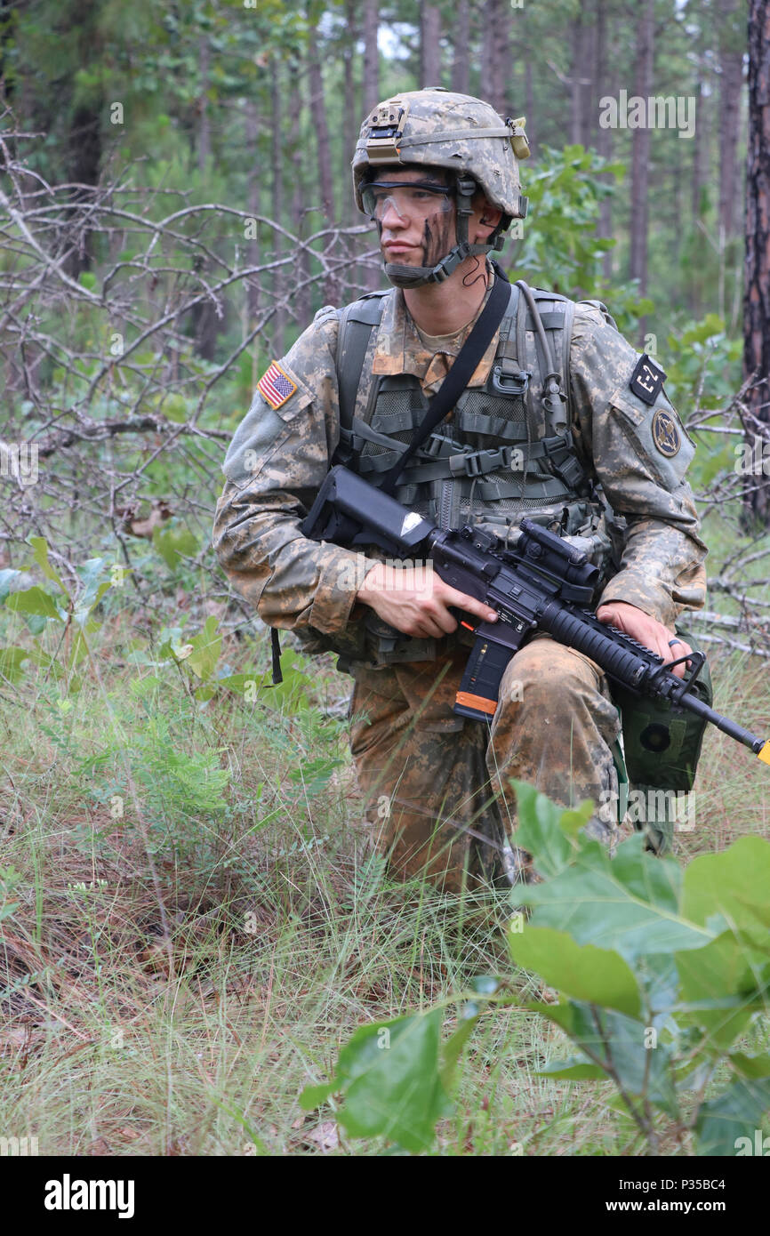U.S. Army Reserve Spc. Morgan Figgs, left, a healthcare specialist from ...