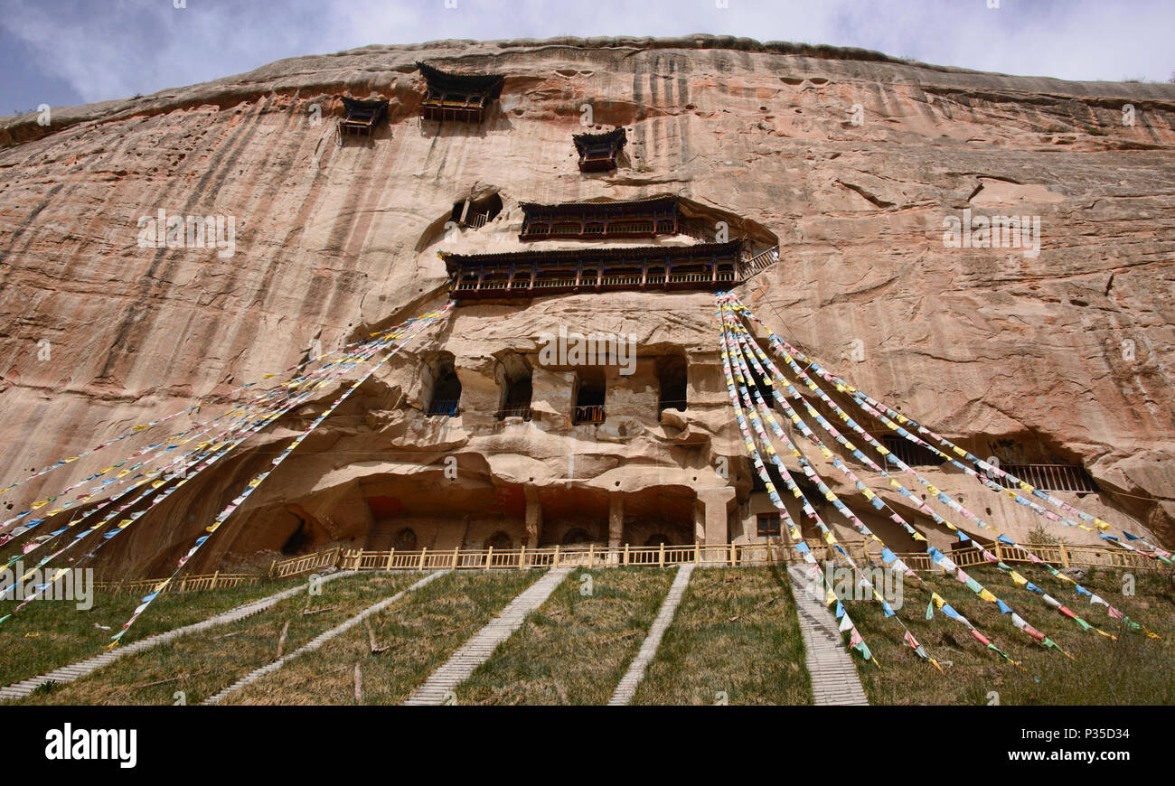 The Mati Si Temples in the Cliff, Zhangye, Gansu, China Stock Photo - Alamy