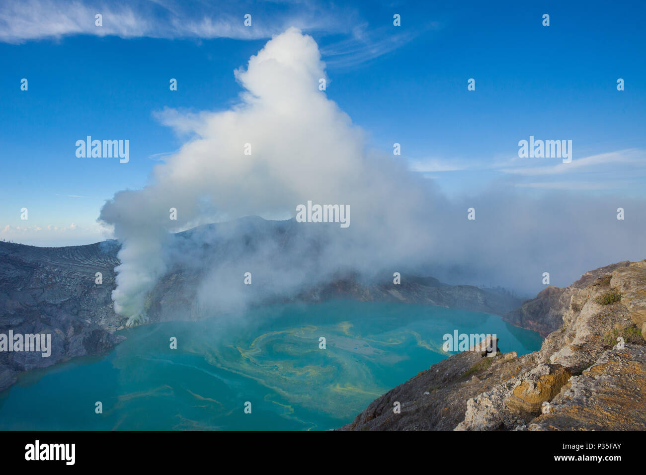Ijen volcano hi-res stock photography and images - Alamy