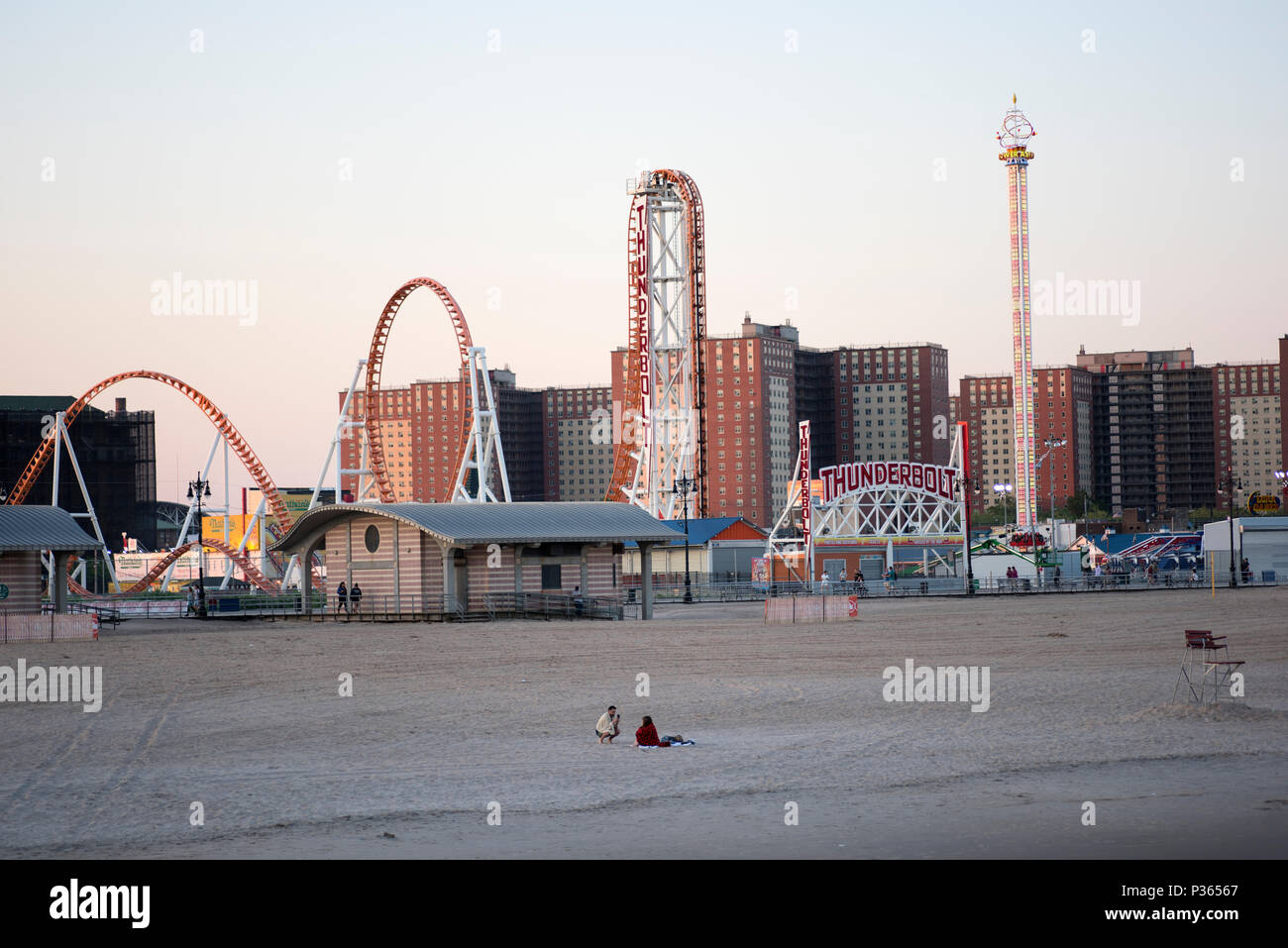 Thunderbolt coney island hi-res stock photography and images - Alamy