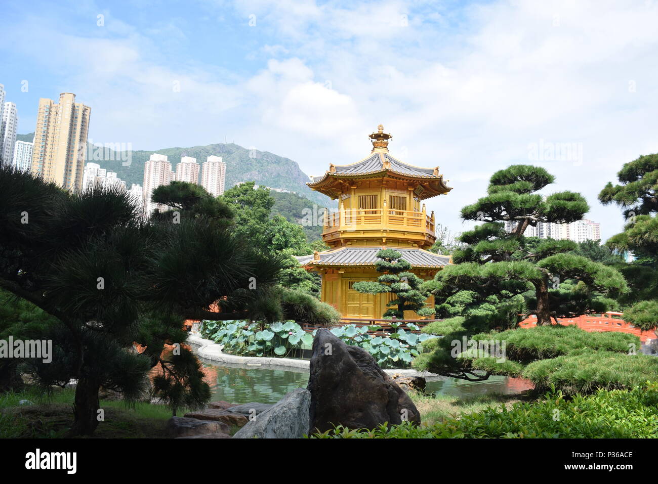 Nan Lian Garden inside Chi Lin nunnery buddhist temple in Diamond Hill ...