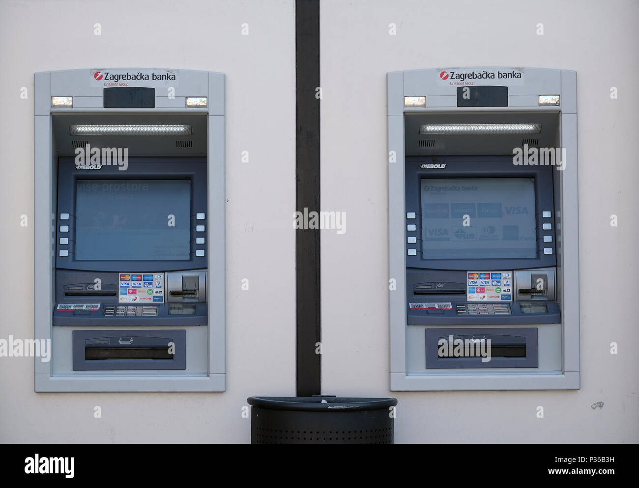 Atm payment hi-res stock photography and images - Alamy
